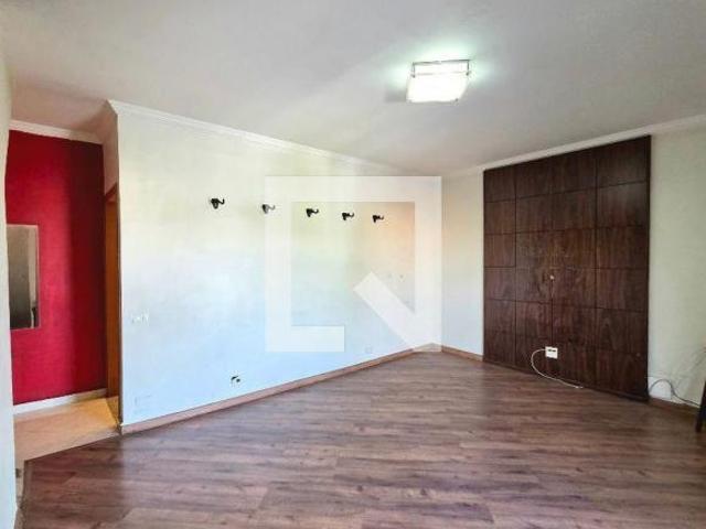 Casa à Venda Moema, 4 Quartos, 100 m2