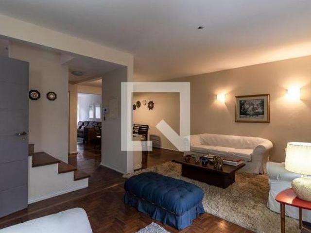 Casa à Venda Moema, 4 Quartos, 230 m2