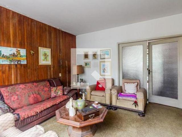 Casa à Venda Moema, 4 Quartos, 235 m2