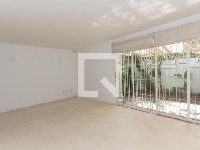 Casa à Venda Moema, 4 Quartos, 300 m2