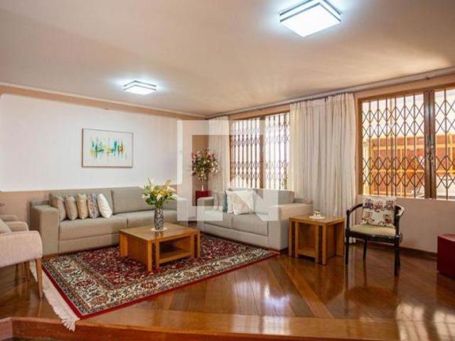 Casa à Venda Moema, 4 Quartos, 450 m2