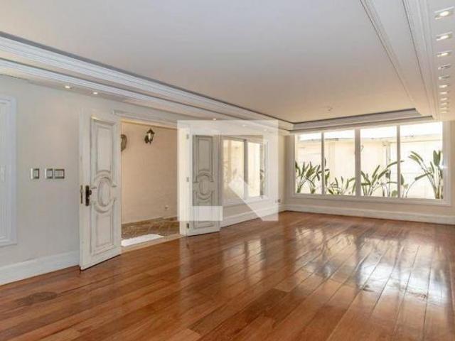Casa à Venda Moema, 4 Quartos, 600 m2
