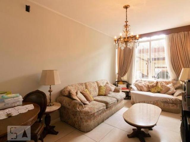 Casa à Venda Moema, 5 Quartos, 220 m2