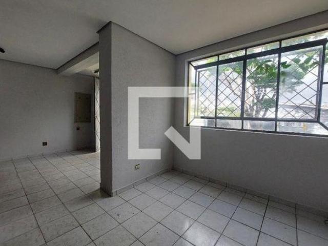 Casa à Venda Moema, 5 Quartos, 230 m2