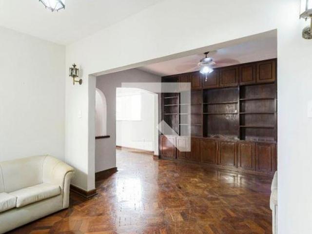 Casa à Venda Moema, 5 Quartos, 300 m2