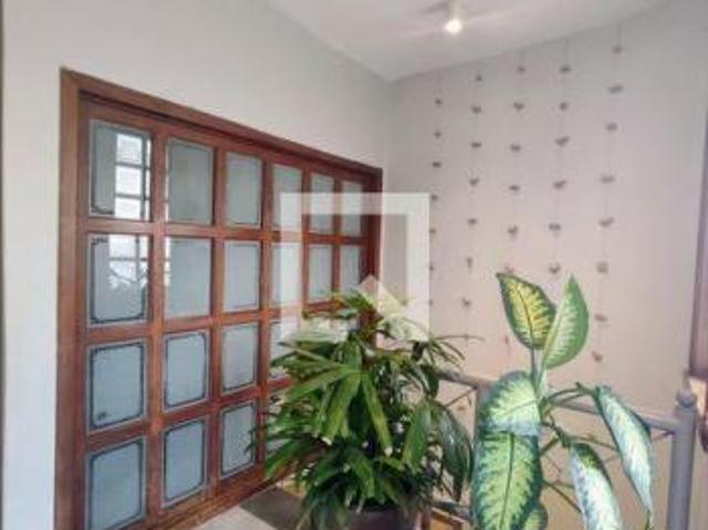 Casa à Venda Monte Castelo, 4 Quartos, 220 m² Contagem