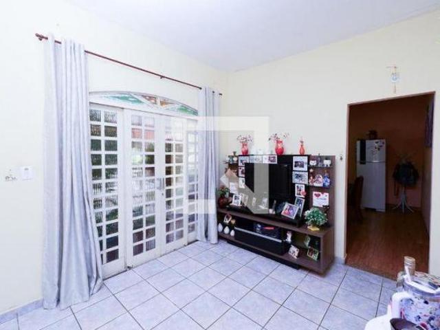 Casa à Venda Monte Castelo, 1 Quarto, 270 m² Contagem