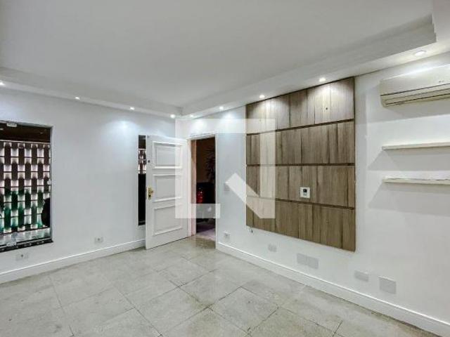 Casa à Venda Mooca, 3 Quartos, 180 m2