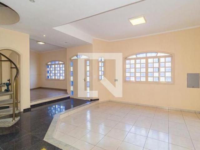 Casa à Venda Mooca, 3 Quartos, 240 m2