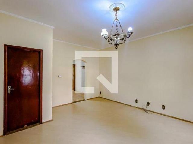 Casa à Venda Mooca, 2 Quartos, 180 m² São Paulo