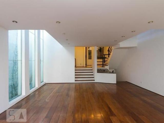 Casa à Venda Mooca, 7 Quartos, 340 m² São Paulo