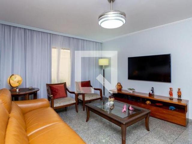 Casa à Venda Mooca, 4 Quartos, 130 m2
