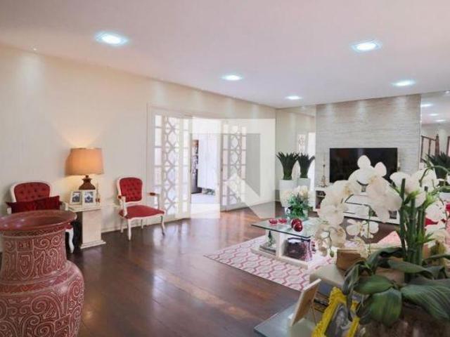 Casa à Venda Mooca, 4 Quartos, 450 m² São Paulo