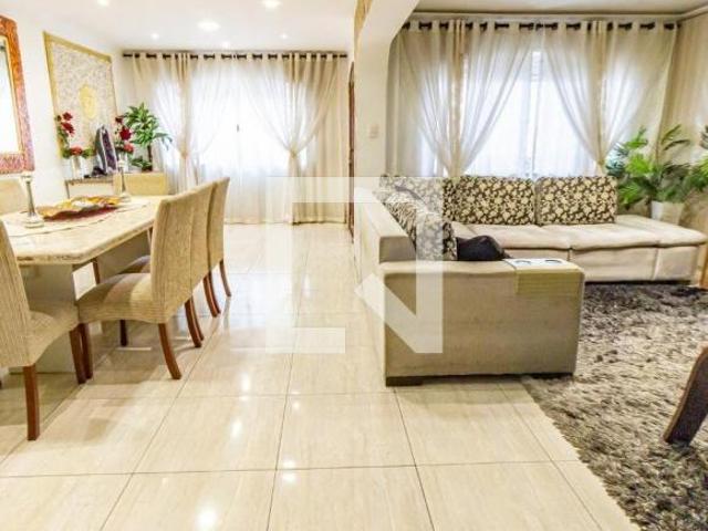 Casa à Venda Mooca, 4 Quartos, 400 m2