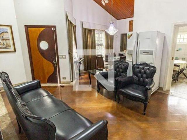 Casa à Venda Mooca, 6 Quartos, 300 m² São Paulo