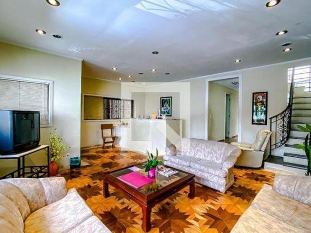 Casa à Venda Mooca, 8 Quartos, 600 m2