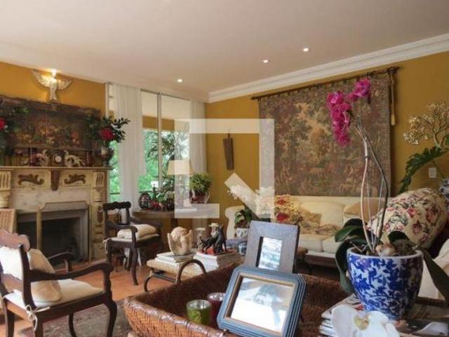 Casa à Venda Morro do Chapéu, 4 Quartos, 570 m² Nova Lima