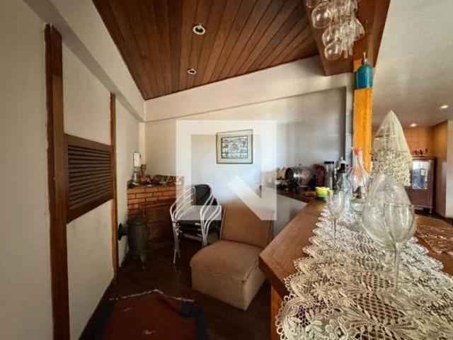 Casa à Venda Morro do Espelho, 4 Quartos, 250 m² São Leopoldo