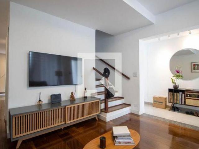 Casa à Venda Morumbi, 4 Quartos, 200 m² São Paulo