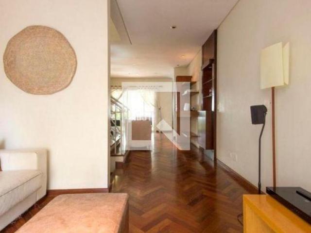 Casa à Venda Morumbi, 4 Quartos, 250 m² São Paulo