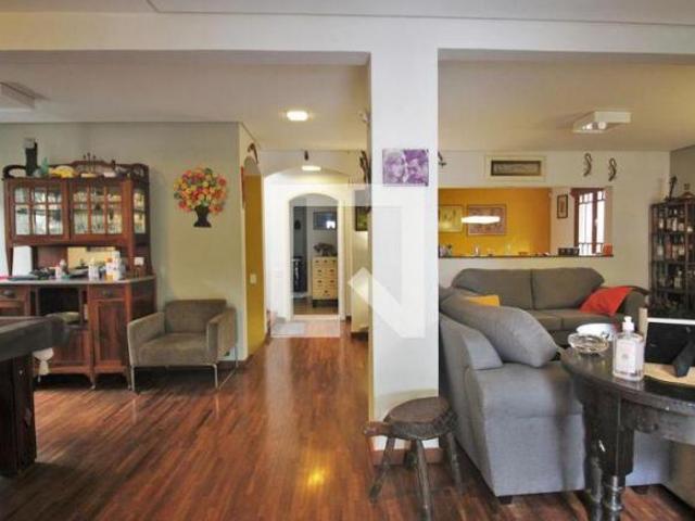 Casa à Venda Morumbi, 4 Quartos, 260 m² São Paulo