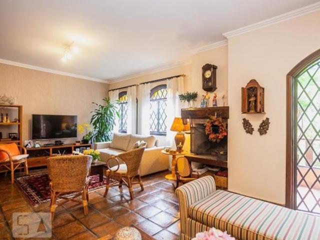 Casa à Venda Morumbi, 4 Quartos, 300 m2