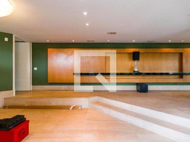 Casa à Venda Morumbi, 4 Quartos, 400 m2