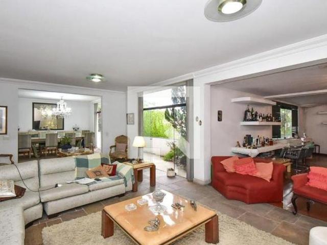 Casa à Venda Morumbi, 4 Quartos, 650 m2