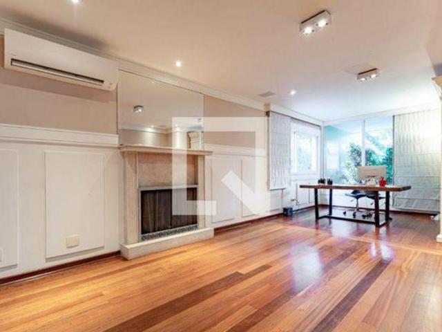 Casa à Venda Morumbi, 4 Quartos, 754 m2
