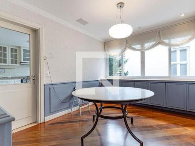 Casa à Venda Morumbi, 4 Quartos, 754 m² São Paulo