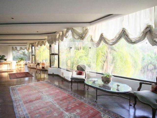Casa à Venda Morumbi, 5 Quartos, 1690 m² São Paulo