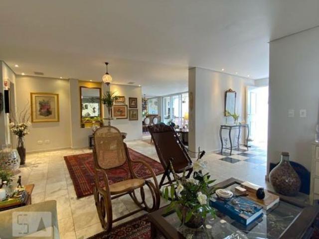 Casa à Venda Morumbi, 5 Quartos, 412 m² São Paulo