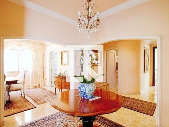 Casa à Venda Morumbi, 5 Quartos, 600 m2