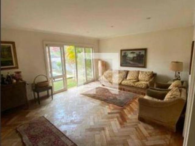 Casa à Venda Morumbi, 6 Quartos, 350 m² São Paulo