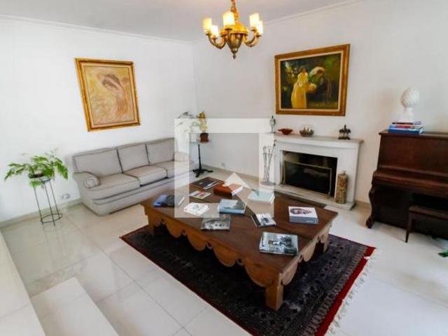 Casa à Venda Morumbi, 6 Quartos, 450 m2