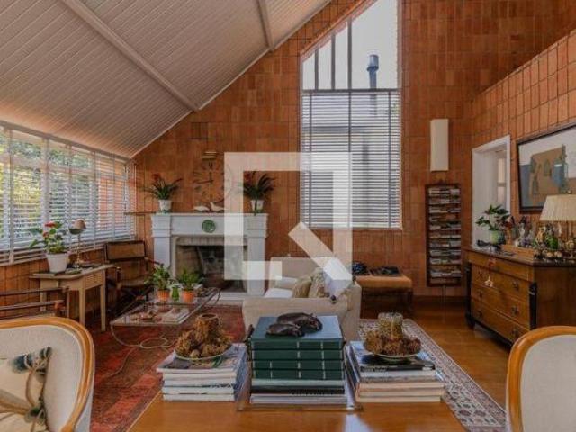 Casa à Venda Morumbi, 3 Quartos, 330 m² São Paulo