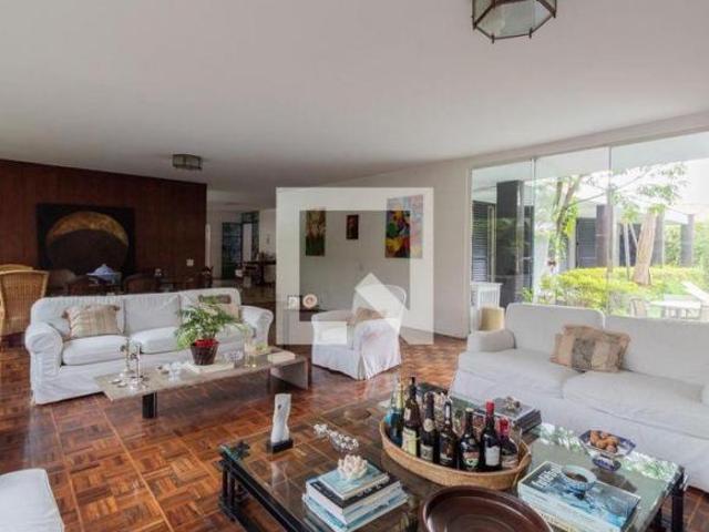Casa à Venda Morumbi, 3 Quartos, 680 m2