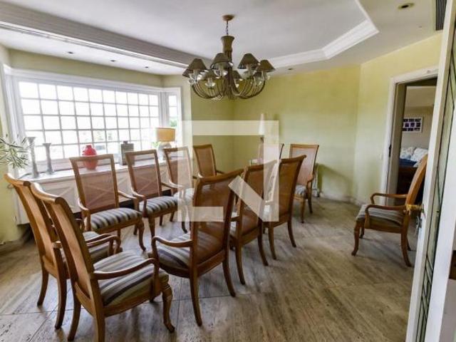Casa à Venda Morumbi, 3 Quartos, 800 m2