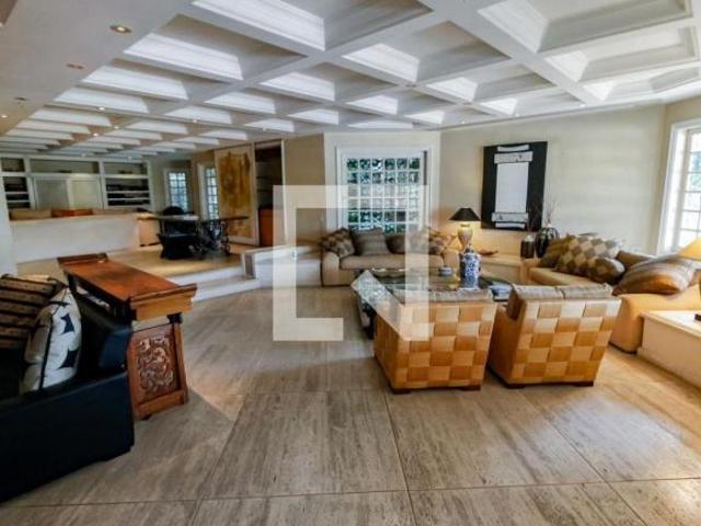 Casa à Venda Morumbi, 3 Quartos, 800 m2