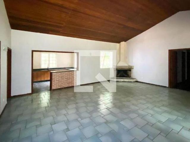 Casa à Venda Macacos, 6 Quartos, 280 m² Nova Lima