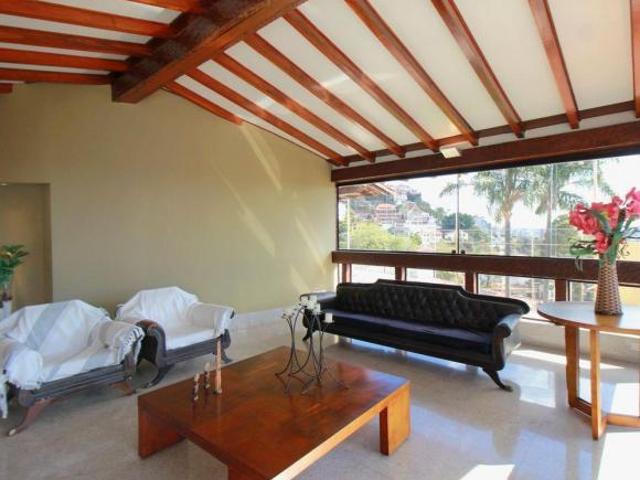 Casa à Venda Mangabeiras, 3 Quartos, 720 m2