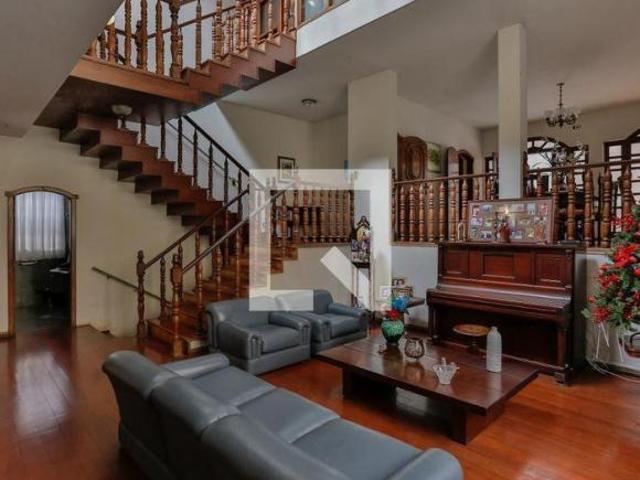 Casa à Venda Mangabeiras, 8 Quartos, 752 m2