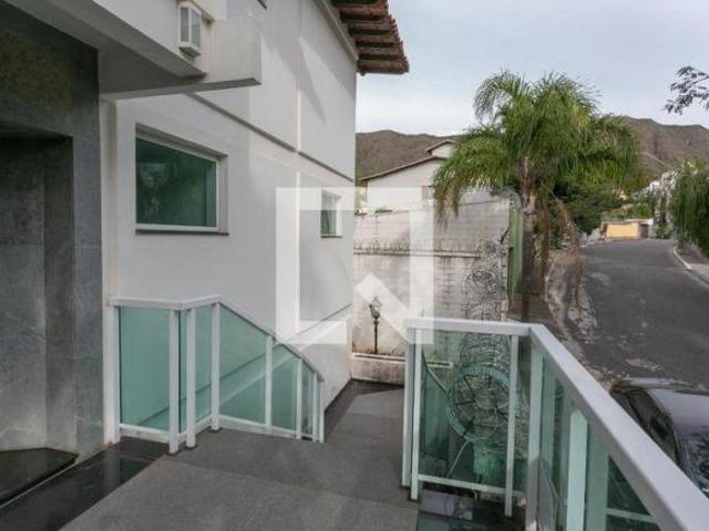 Casa à Venda Mangabeiras, 8 Quartos, 900 m2