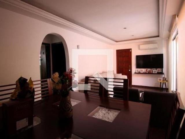 Casa à Venda Mandaqui, 4 Quartos, 300 m² São Paulo