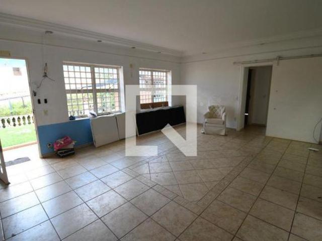 Casa à Venda Mansões Santo Antônio, 3 Quartos, 400 m2