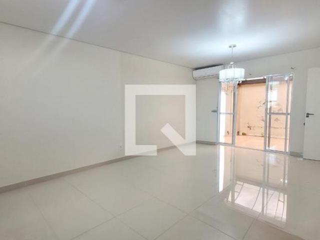 Casa à Venda Mansões Santo Antônio, 3 Quartos, 150 m2