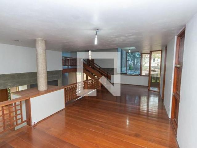 Casa à Venda Mansões Santo Antônio, 3 Quartos, 250 m2
