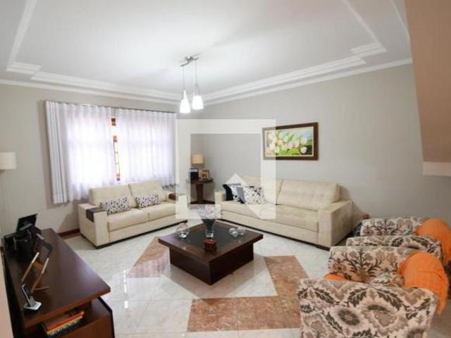 Casa à Venda Mansões Santo Antônio, 3 Quartos, 260 m2