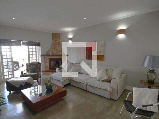 Casa à Venda Mansões Santo Antônio, 4 Quartos, 269 m2