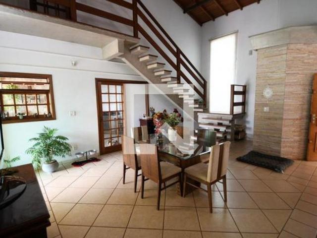 Casa à Venda Mansões Santo Antônio, 4 Quartos, 292 m2